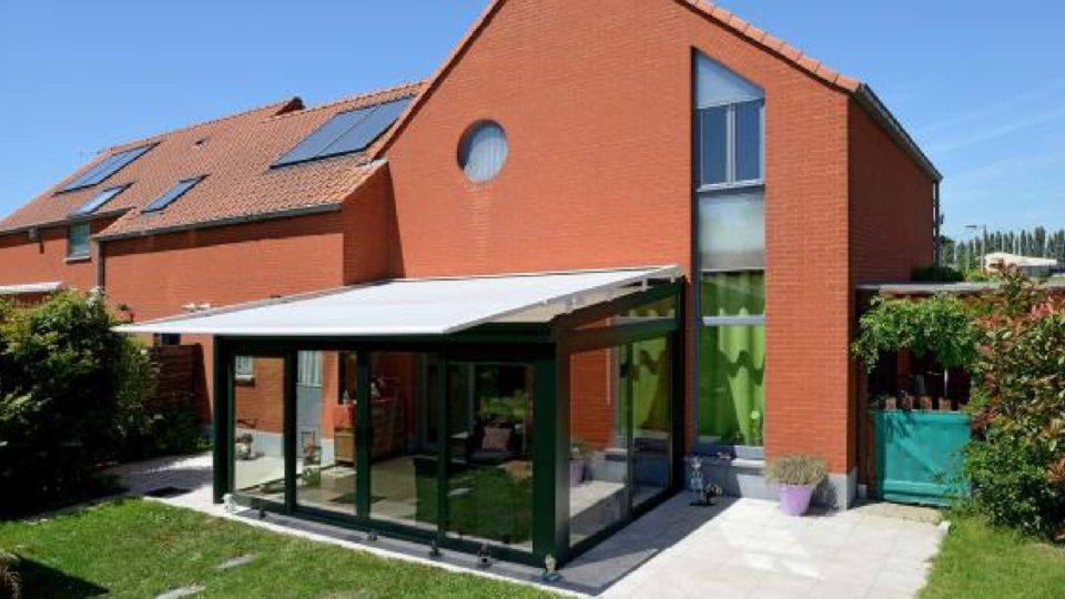 Store véranda Brustor, protégez votre véranda de la chaleur